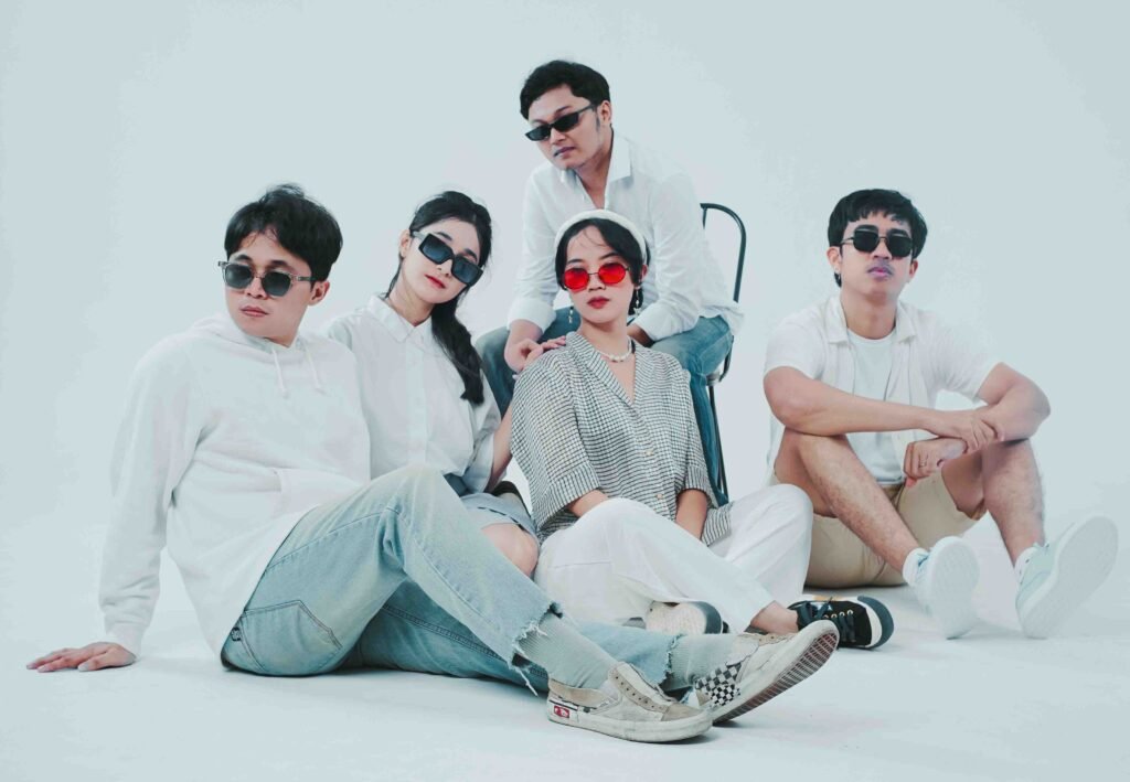 5 Rekomendasi Lagu Indie Indonesia, Ada Jagoanmu? - VOKS Radio Jogja